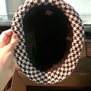 Claire's | Accessories | Black And White Shark Tooth Hat | Poshmark